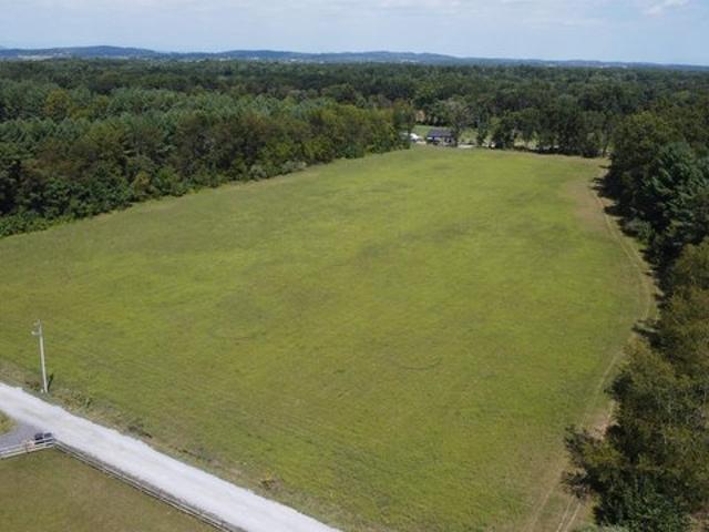 Winterview Ln, Lyndhurst, VA 22952