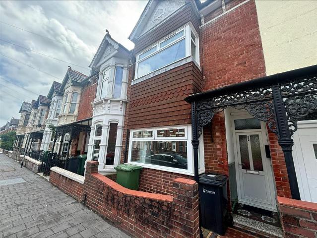 Winter Road, Southsea PO4, 4 bed property to rent, £1,600 pcm | PrimeLocation