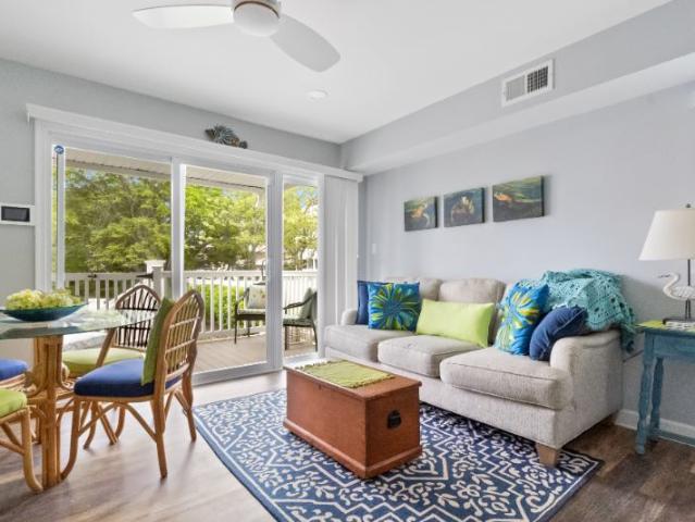 WINTER RENTAL_Canal Front Cozy 1 Bed Condo in Ocea