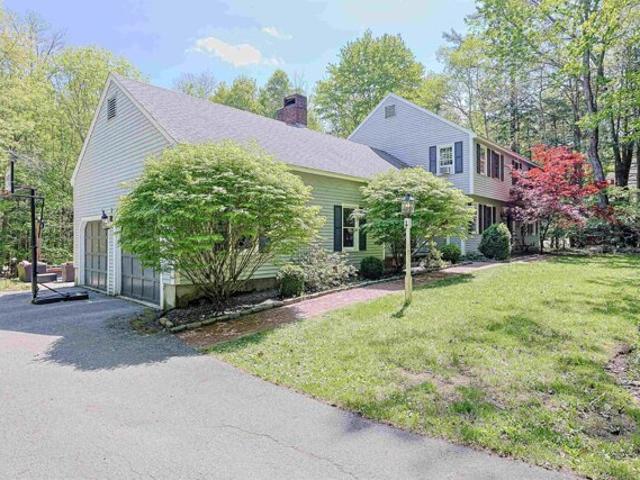 Winterberry Dr, Amherst, Home For Sale