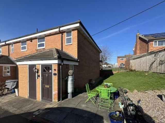Winterburn Gardens, Whetstone, 2 Bedroom Flat