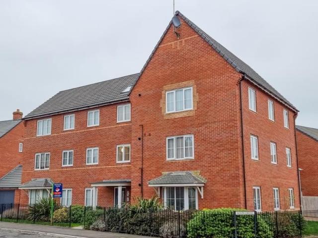 Wintergate Road, Longford GL2, 2 bed flat to rent, £975 pcm | PrimeLocation
