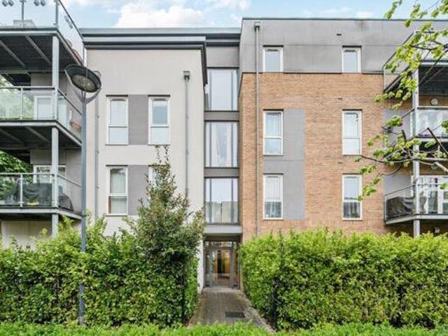 Wintergreen Boulevard, West Drayton, 3 Bedroom Flat