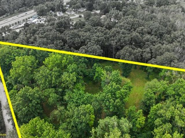 Winters Ln, Whitmore Lake, MI 48189