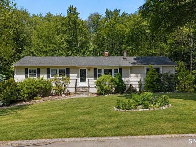 Winthrop Dr, Shelton, Home For Sale