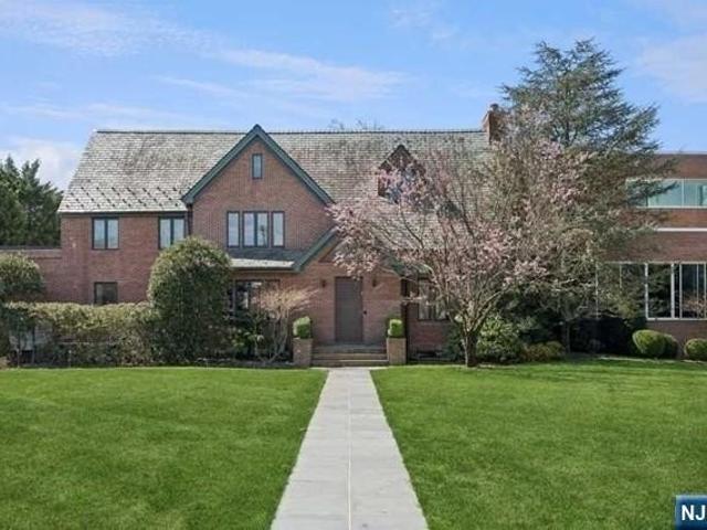 Winthrop Rd, Teaneck, Home For Sale