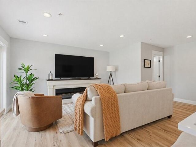 Winthrop St Unit,taunton, Condo For Sale