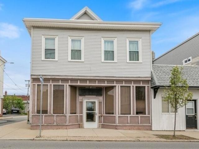 Winthrop St, Winthrop, Home For Sale