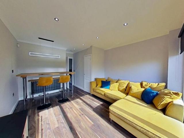 Winton Court, Tranent, East Lothian. 2 bed terraced house to rent £1,175 pcm £271 pw
