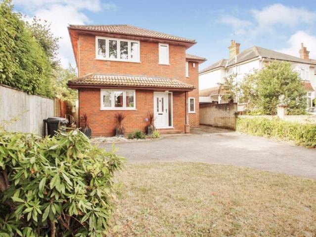 Winton, Bournemouth BH9, 4 bed property to rent, £2,500 pcm | PrimeLocation