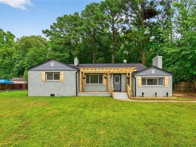 Winburne Ln, Norfolk, Home For Sale