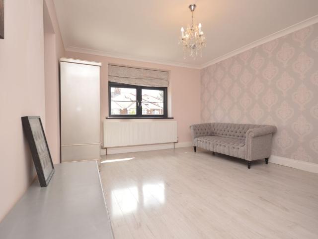 Wincanton Gardens, Ilford IG6, 1 bed flat to rent, £1,250 pcm | PrimeLocation