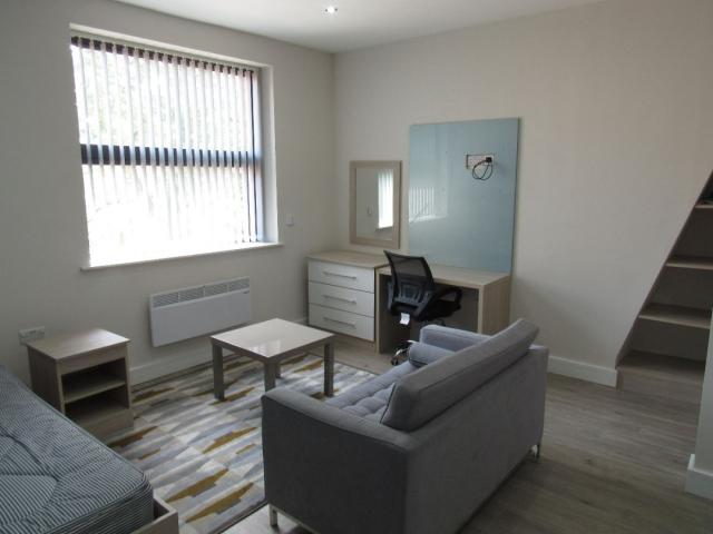 Winckley Square, Flat 16, PRESTON, Lancashire PR1 3JQ, Studio