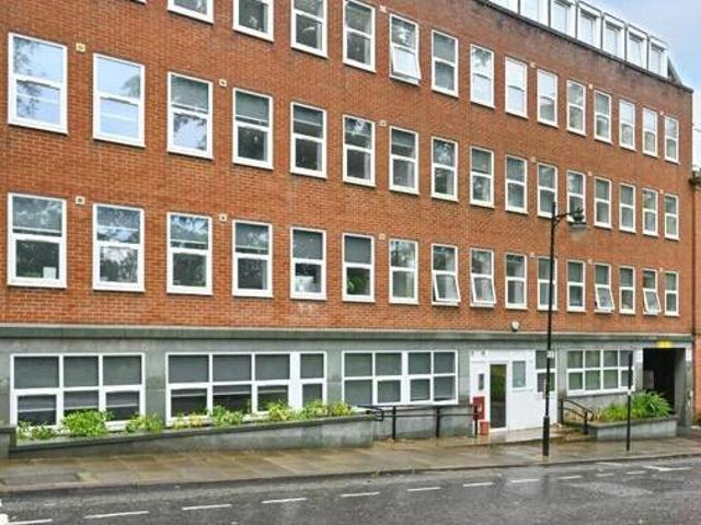 Winckley Square, Preston, 1 Bedroom Flat