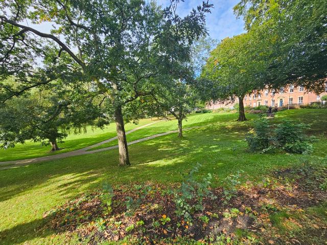 Winckley Square, Preston PR1, 1 bed flat to rent, £850 pcm | PrimeLocation
