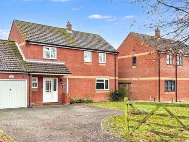 Winch Road, ton, 4 Bedroom Detached