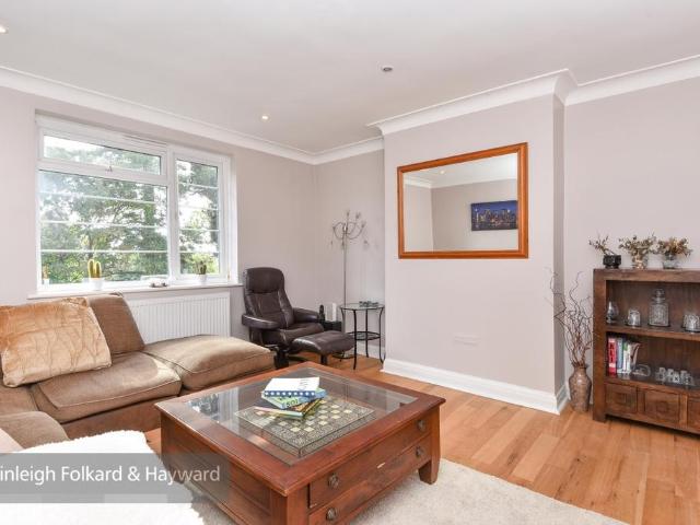 Winchmore Hill Road, London, N21 2 bed flat to rent £1,975 pcm £456 pw