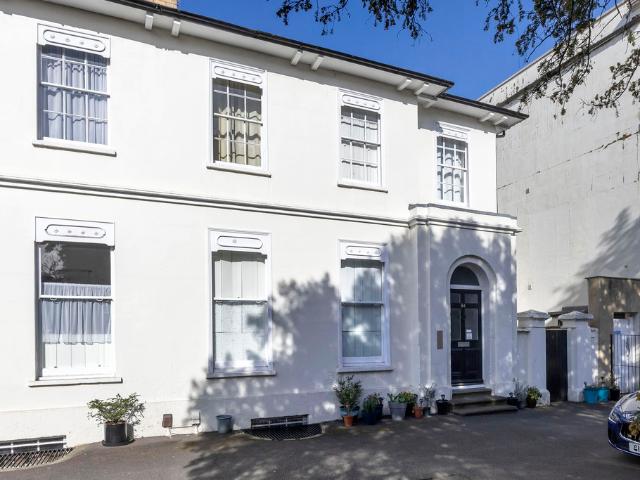 Winchcombe Street, Cheltenham GL52 2NW Elliot Oliver