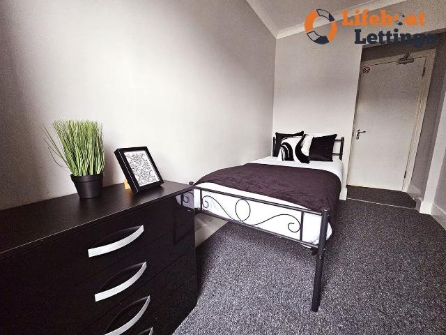 Winchelsey Terrace, Dover CT17, Room to rent, £495 pcm | PrimeLocation
