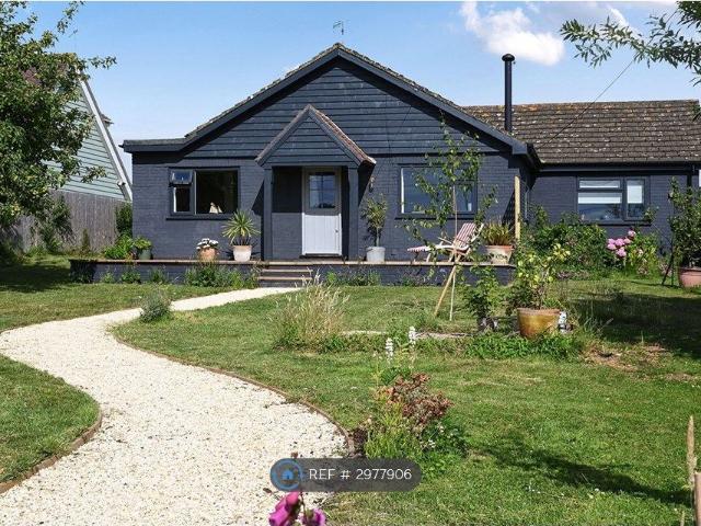 Winchelsea Beach, Rye TN36, 2 bed bungalow to rent, £2,500 pcm | PrimeLocation