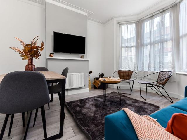 Winchelsea Road, London N17, 4 bed terraced house to rent, £3,200 pcm | PrimeLocation