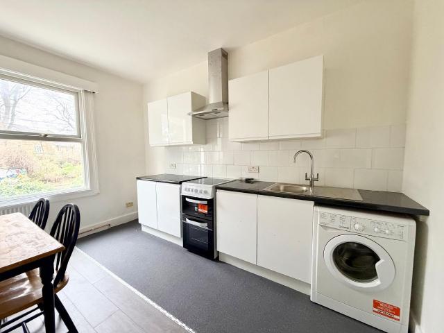 Winchelsea Road, London N17, 1 bed flat to rent, £1,500 pcm | PrimeLocation