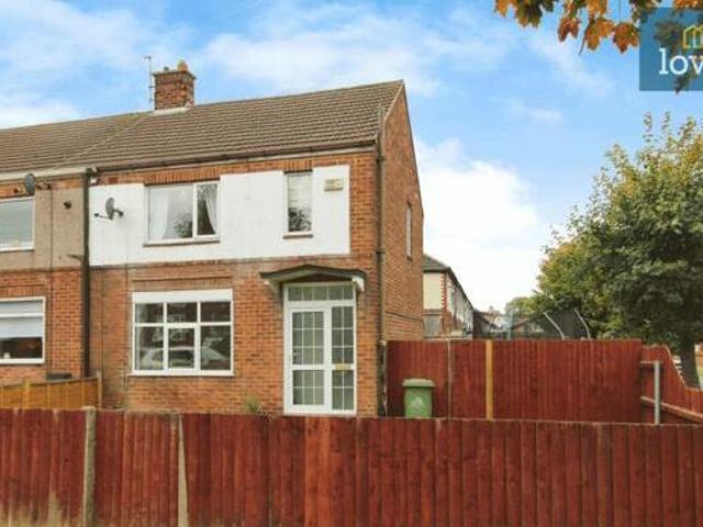 Winchester Avenue, Grimsby, 2 Bedroom End