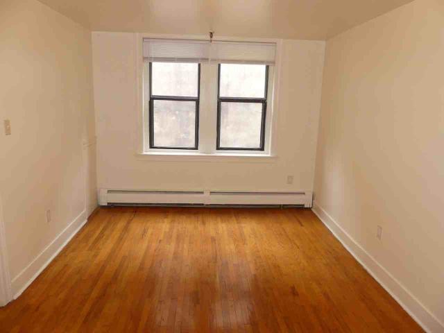 Winchester Apartments Studio Apartment for Rent at 4804 Chester Ave, Philadelphia, PA 19143 Southwest Cedar Park