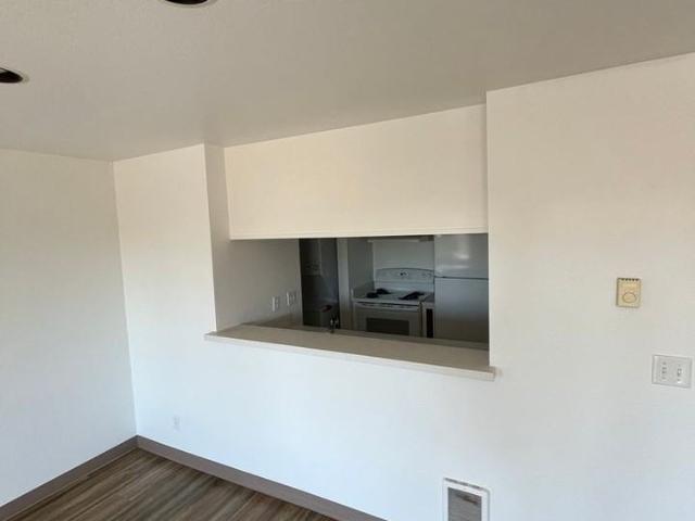 WINCHESTER APTS. 2 Bedroom Apartment for Rent at 11749 Greenwood Ave N, Seattle, WA 98133 Broadview