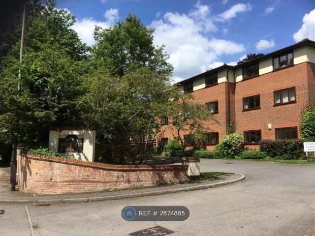 Winchester Court, High Wycombe HP11, 2 bed flat to rent, £1,200 pcm | PrimeLocation