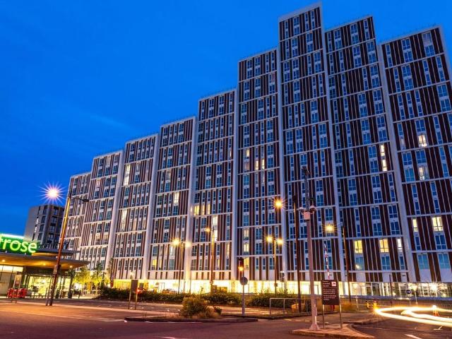 Winchester House, Bond Way, Bracknell RG12, 2 bed flat to rent, £1,550 pcm | PrimeLocation
