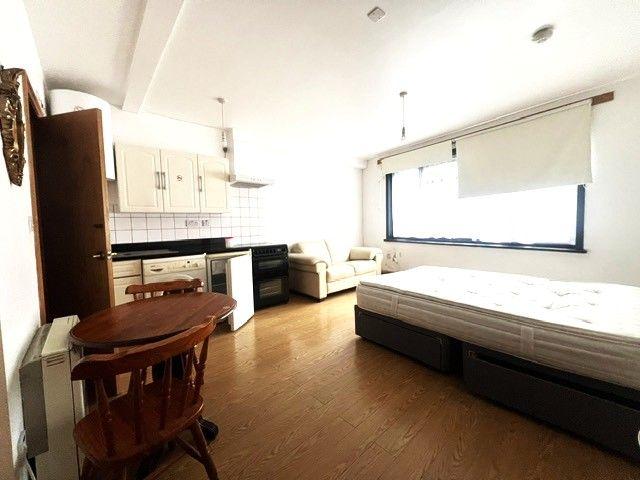 Winchester Road, Edmonton N9, Studio to rent, £1,200 pcm | PrimeLocation