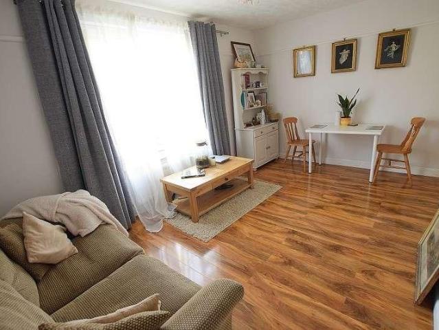 Winchester Road, New Milton, Hampshire, BH25