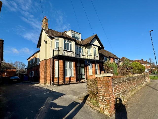 Winchester Road, Southampton SO16, Studio to rent, £750 pcm | PrimeLocation