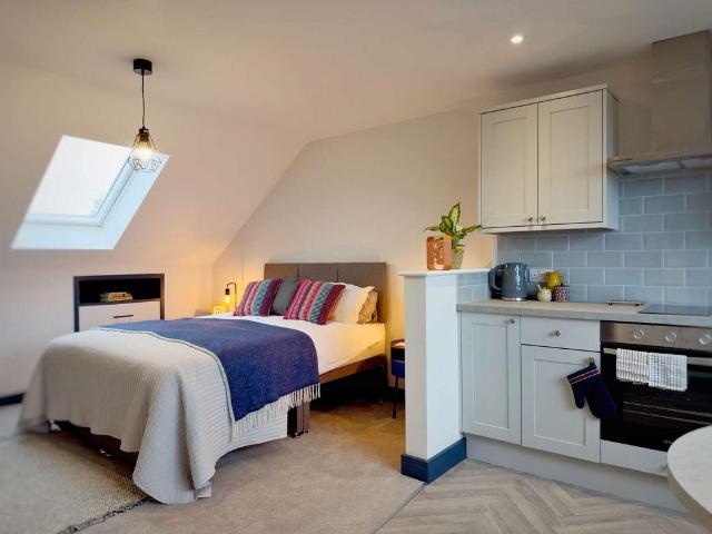 Winchester Street, Taunton TA1 6 bed house of multiple occupation to rent £1,095 pcm £253 pw