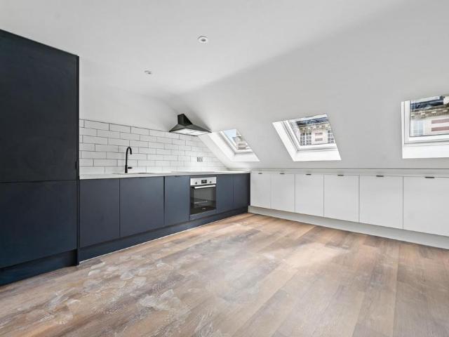 Winchester Street, Acton 1 bed flat to rent £1,850 pcm £427 pw