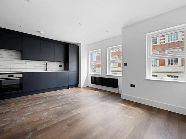 Winchester Street, Acton 1 bed flat to rent £1,900 pcm £438 pw