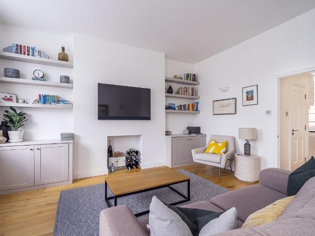 Winchester Street, London SW1V, 1 bed flat to rent, £2,650 pcm | PrimeLocation