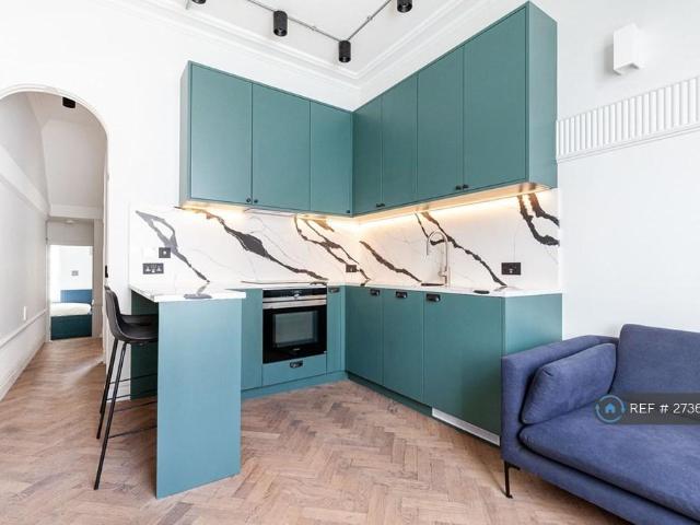 Winchester Street, London, SW1V 2 bed flat to rent £3,250 pcm £750 pw