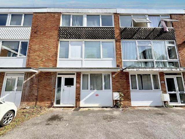 Winchester 6 bed terraced house to rent £3,000 pcm £692 pw