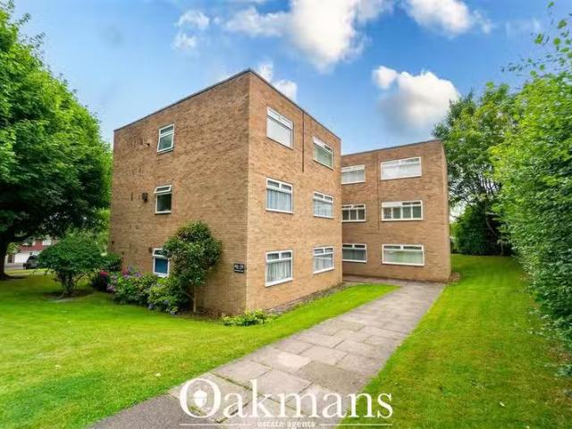 Winchfield Drive, Harborne, B17 2 bed flat for sale £180,000