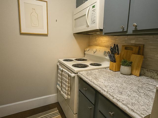 Wind Crest Apartments and Townhomes 1 Bedroom Apartment for Rent at 1315 E Castle St, Murfreesboro, TN 37130
