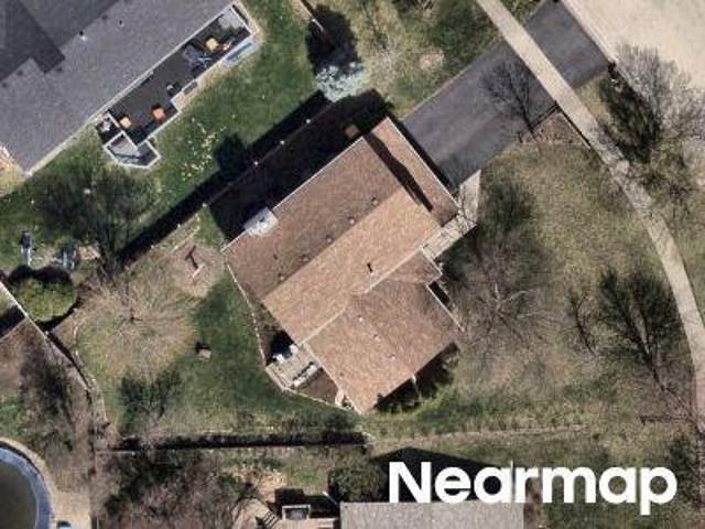 Windcrest Ln