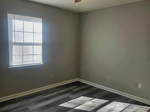 Windgate Apartments Studio Apartment for Rent at 1802 Hamill Rd, Chattanooga, TN 37343 Dupont Murray Hills