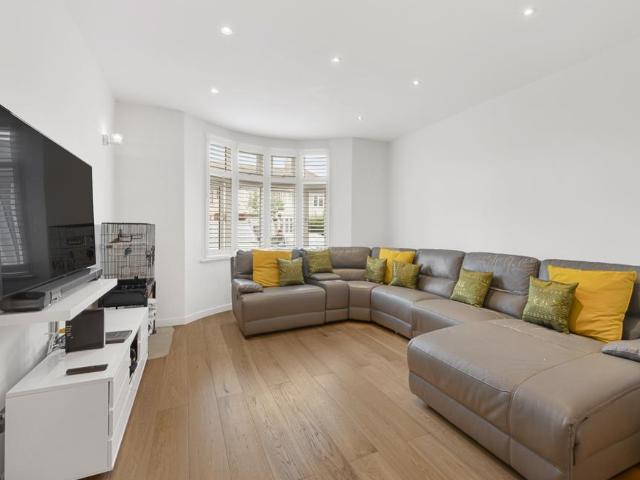 Windermere Avenue, London SW19 5 bed house to rent £4,500 pcm £1,038 pw