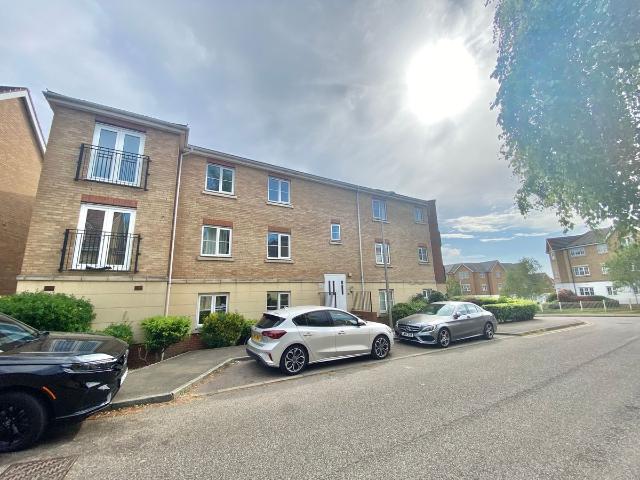 Windermere Avenue, Purfleet On Thames RM19, 2 bed flat to rent, £1,500 pcm | PrimeLocation
