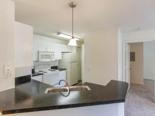 Windermere Apartments 3 Bedroom Apartment for Rent at 9474 Windermere Lake Dr, Riverview, FL 33578