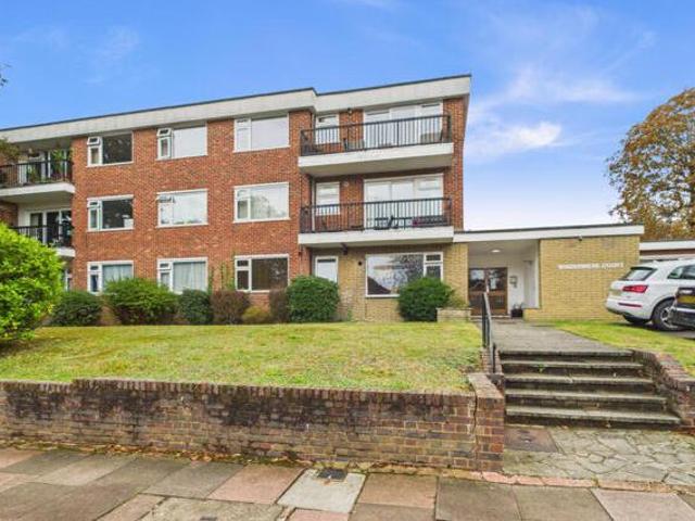 Windermere Court, Oaklands Road, 2 Bedroom Flat
