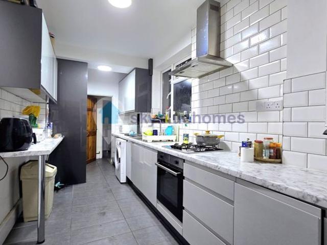 Windermere Street, Leicester LE2, 4 bed terraced house to rent, £1,350 pcm | PrimeLocation