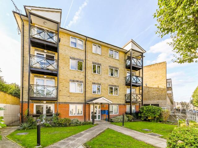 Winders Road, London SW11, 2 bed flat to rent, £2,400 pcm | PrimeLocation